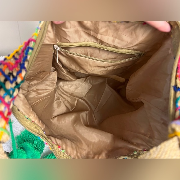 Bags | Nwot Artesanias Made In Mexico Woven Multicolored Zip Top Tote ...